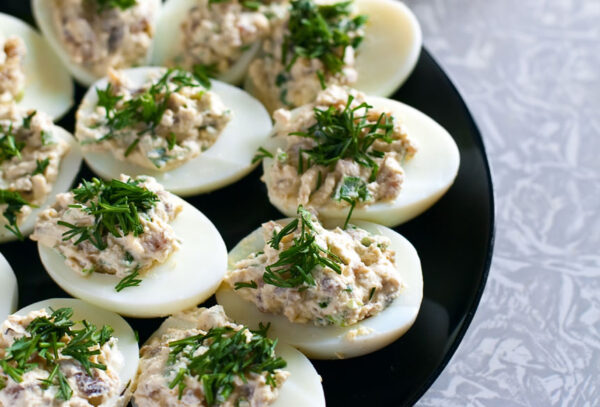 Oeufs de caille farcis - Epicetoo